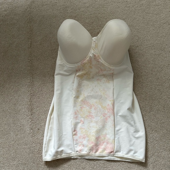 Freya | Intimates & Sleepwear | Freya Deco Shape Underwire Molded ...